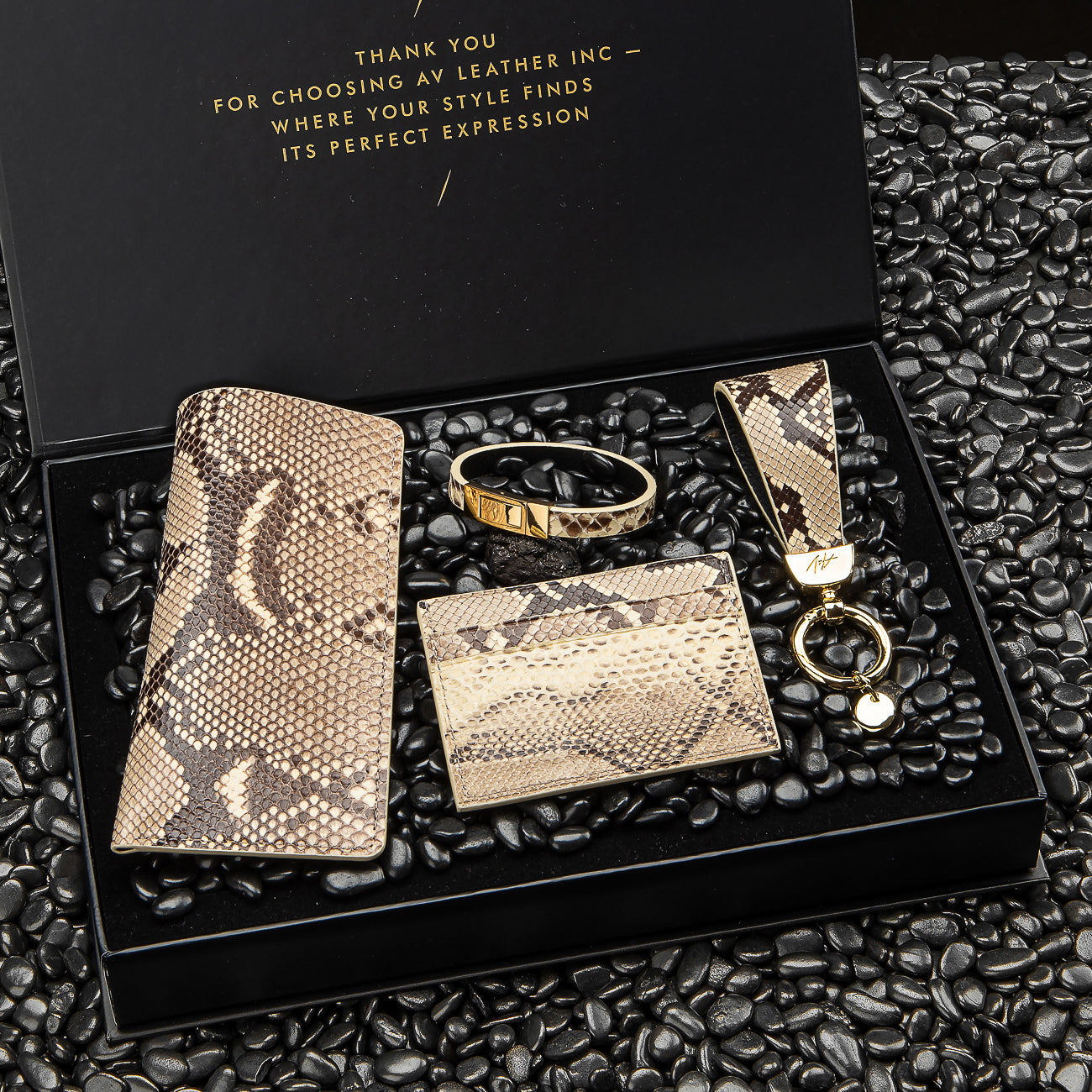 Python Gift Set buy with delivery - A&V