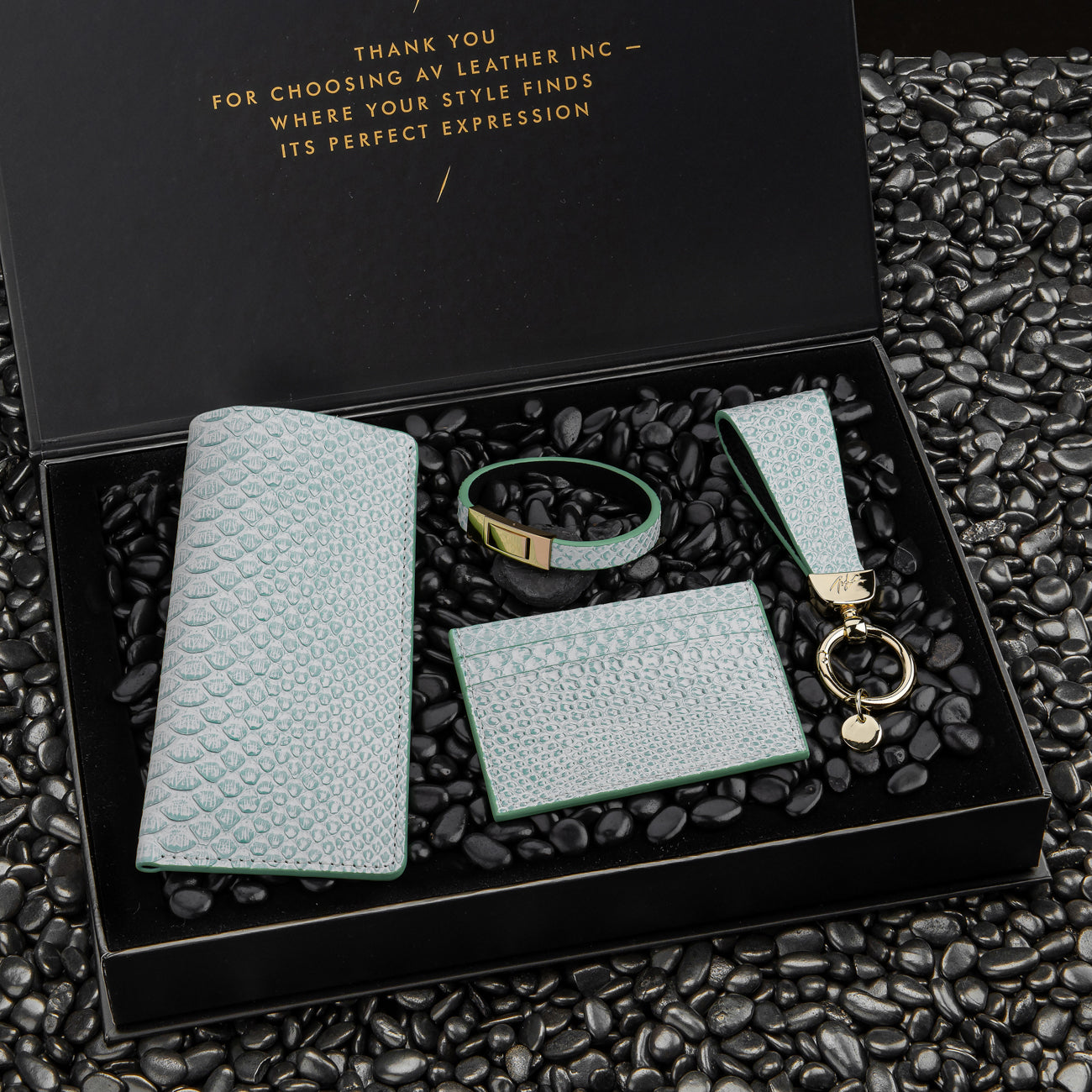 Python Gift Set buy with delivery - A&V